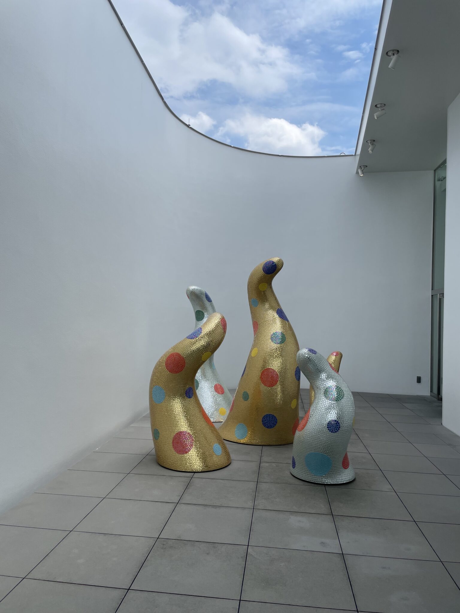 到新宿「草间弥生美术馆」探访前卫艺术大师的无限圆点宇宙 – Japaholic CN